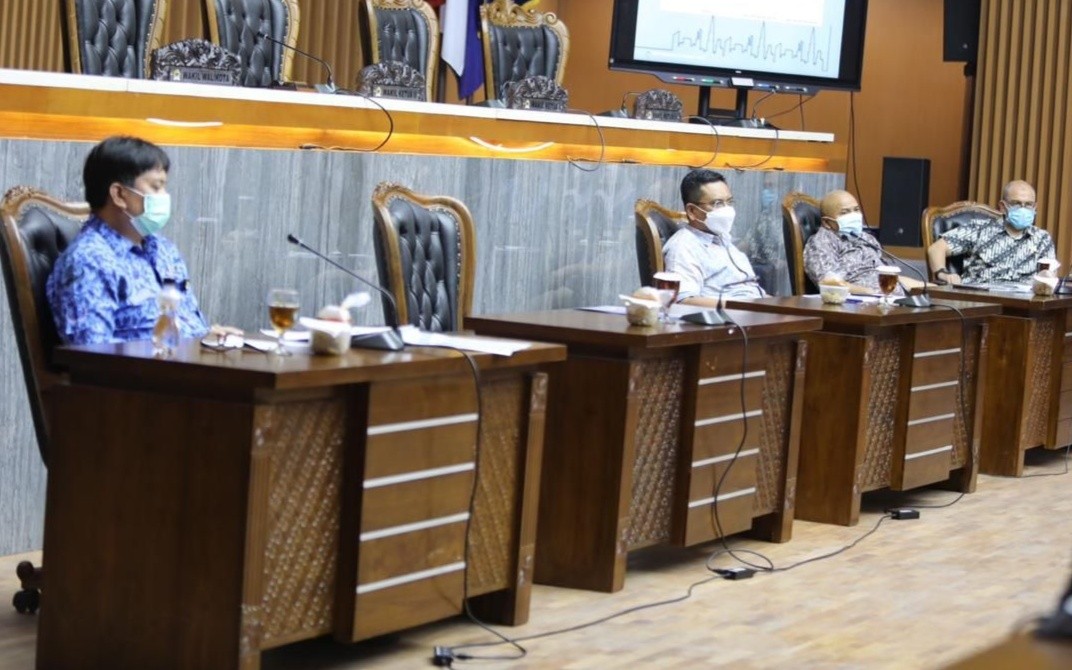 Rapat Banggar DPRD Kota Bandung Soroti Pajak Air Tanah dan Parkir
