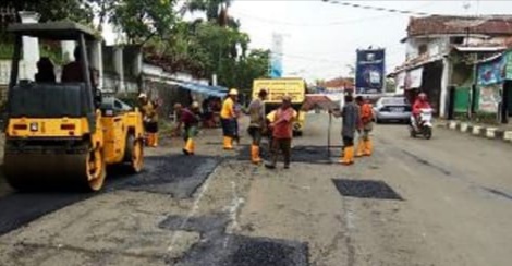 Dana Pemeliharaan Rutin Ruas Jalan Nasional Apolo Gempol - Probolinggo Rp.18,2 Milliar